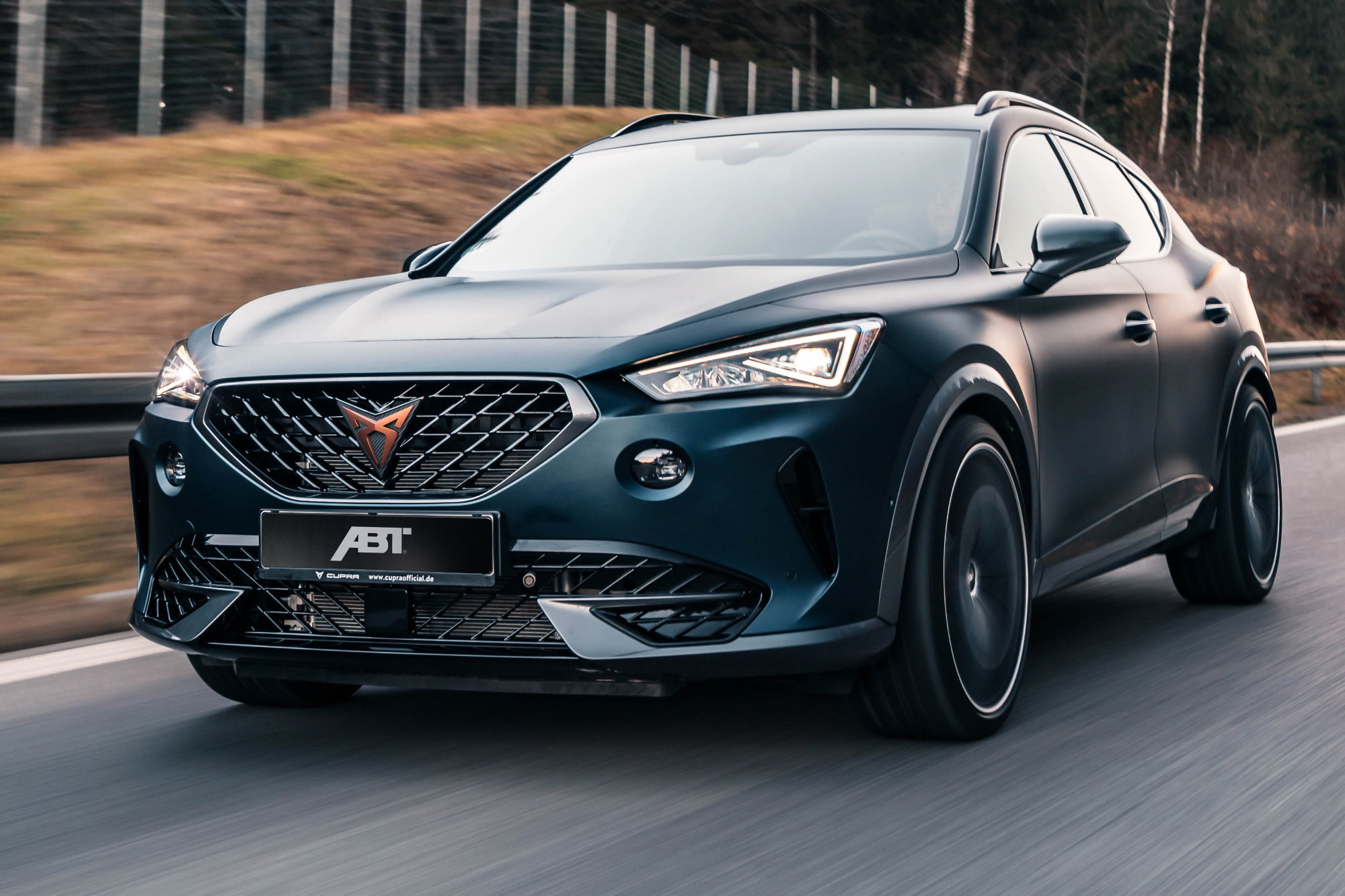 ABT ramps the CUPRA Formentor up to 370HP, lowers it by 35mm and blings ...