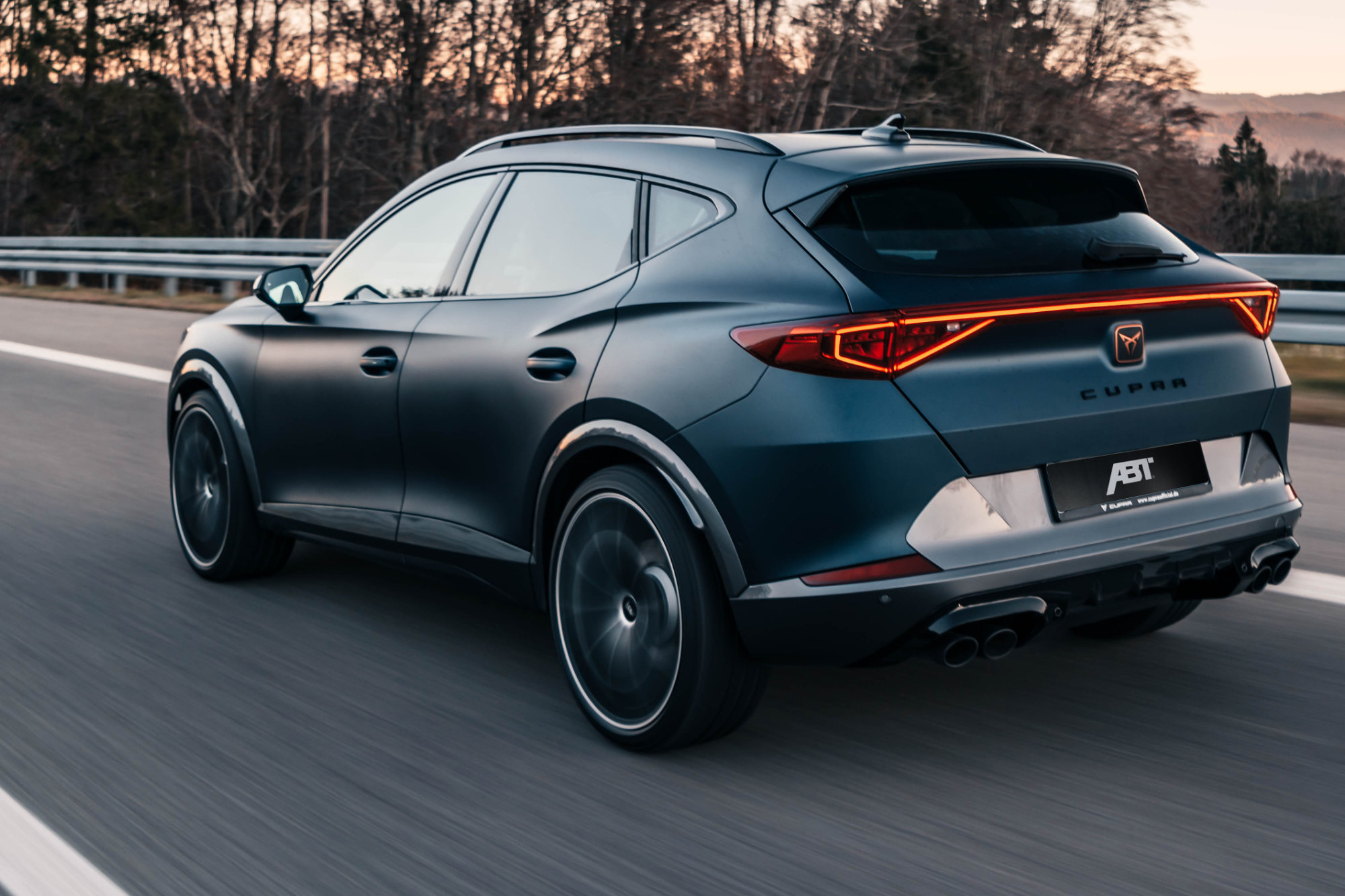 ABT ramps the CUPRA Formentor up to 370HP, lowers it by 35mm and blings ...