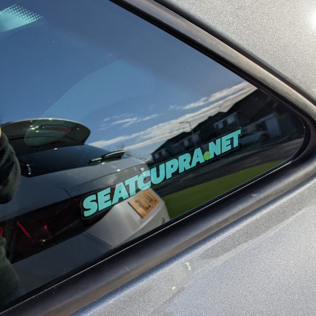 Internal white window sticker - SEATCUPRA.NET | SEATCUPRA.NET